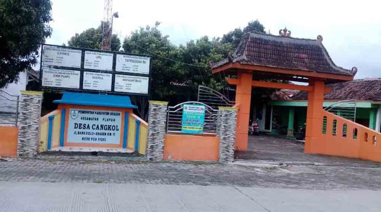 Delapan RT Desa Cangkol Bangun Infrastruktur Jalan