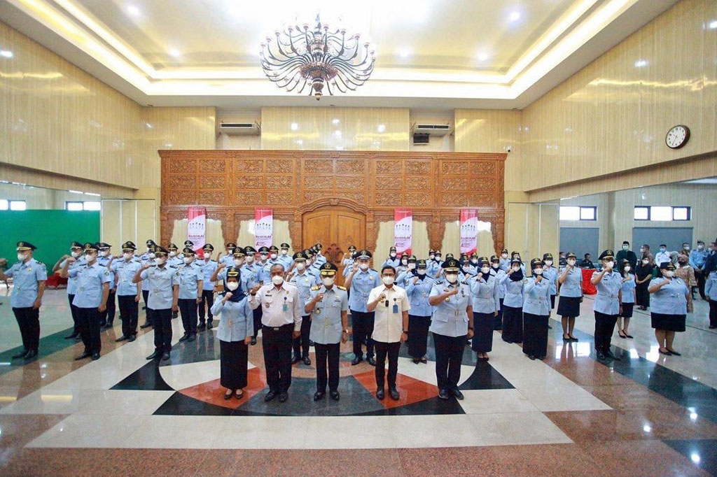 Lantik dan Ambil Sumpah Pejabat Administrasi dan Fungsional, Kakanwil Kemenkumham Jateng ...