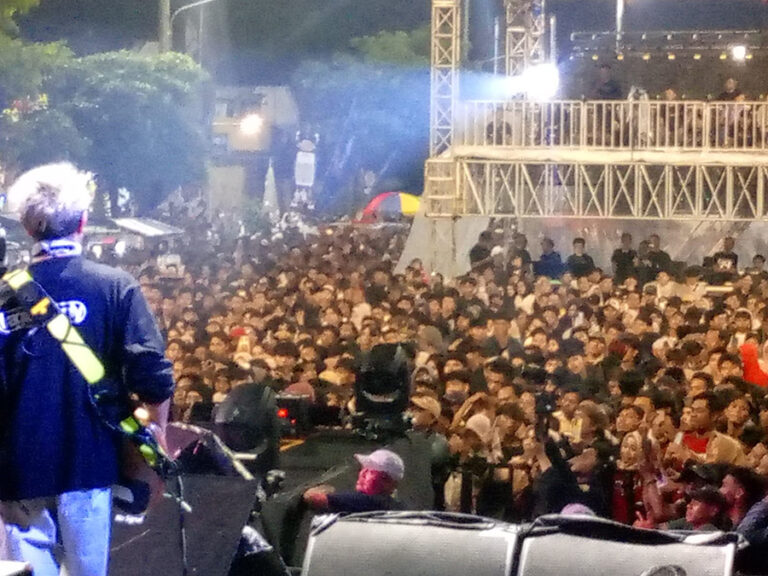 Malam Tahun Baru Kota Tegal Jadi Lautan Manusia